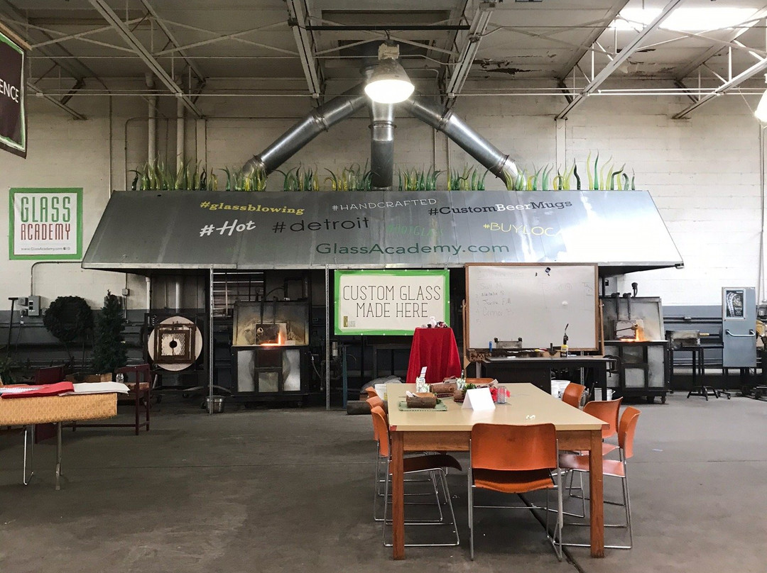 2024年2月Glass Academy景点攻略-Glass Academy门票预订|地址|图片-Glass Academy景点点评-猫途鹰