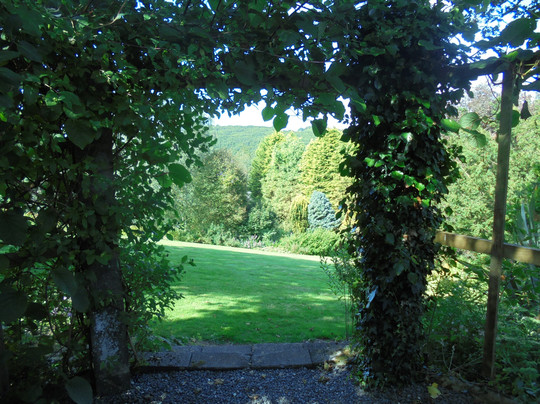 2024年4月Cribyn旅游景点攻略-Cribyn旅游住宿,-Cribyn旅游美食-猫途鹰