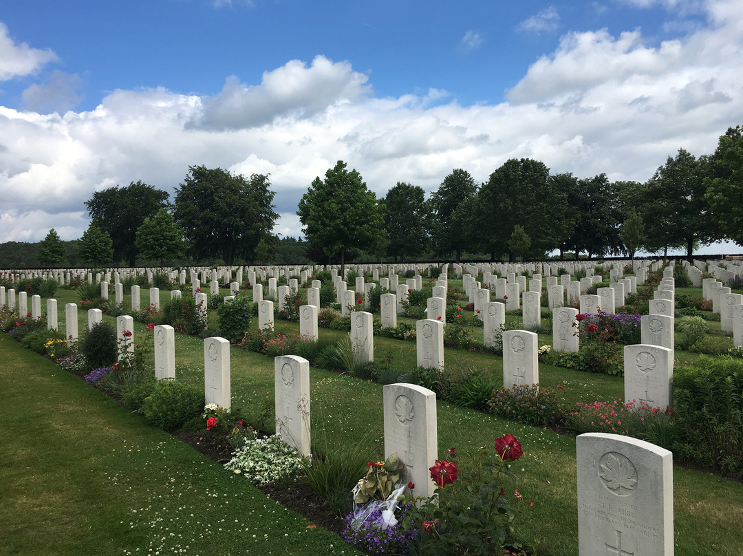 2025年1月Groesbeek Canadian War Cemetery景点攻略-Groesbeek Canadian War ...