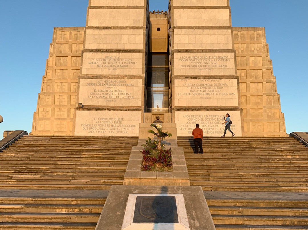 2024年3月Columbus Lighthouse (Faro A Colon)景点攻略-Columbus Lighthouse (Faro ...