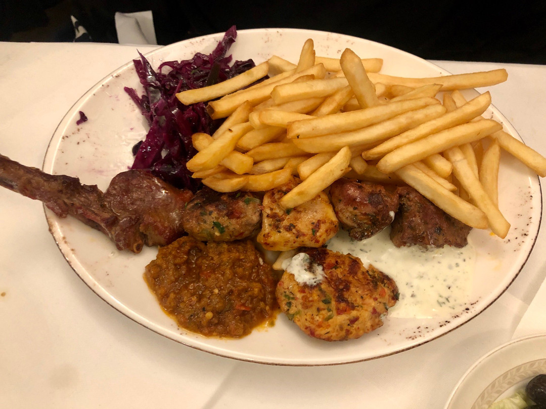 ozgur-turkish-restaurant-tenterden