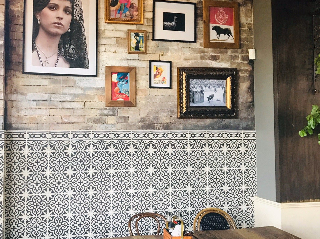 La Parada Waterfall Corner - (中兰德)餐厅/美食点评 - 餐厅地址/餐厅电话/餐厅周边信息/餐厅推荐菜 ...