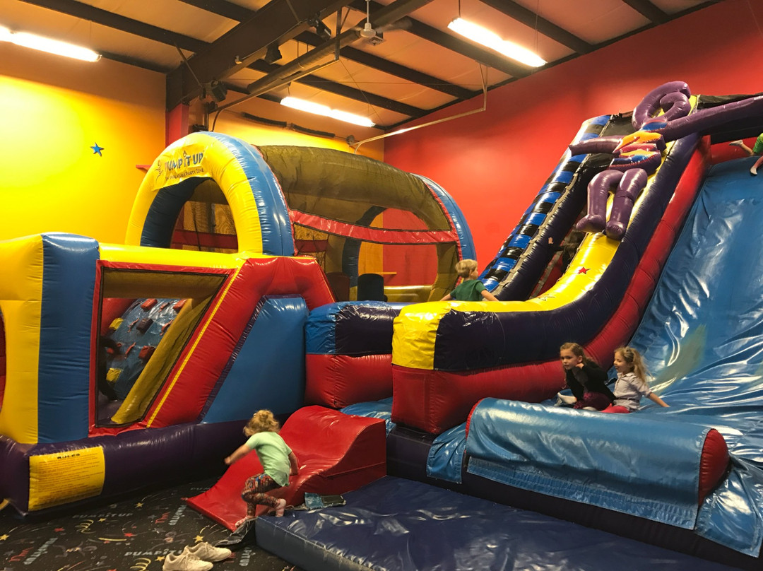 2023年12月Pump It Up景点攻略-Pump It Up门票预订|地址|图片-Pump It Up景点点评-猫途鹰