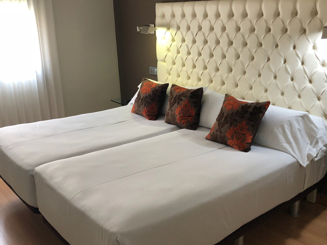 里贾纳酒店 (马德里) - Hotel Regina - 酒店预订 /预定 - 4335条旅客点评与比价 - Tripadvisor猫途鹰