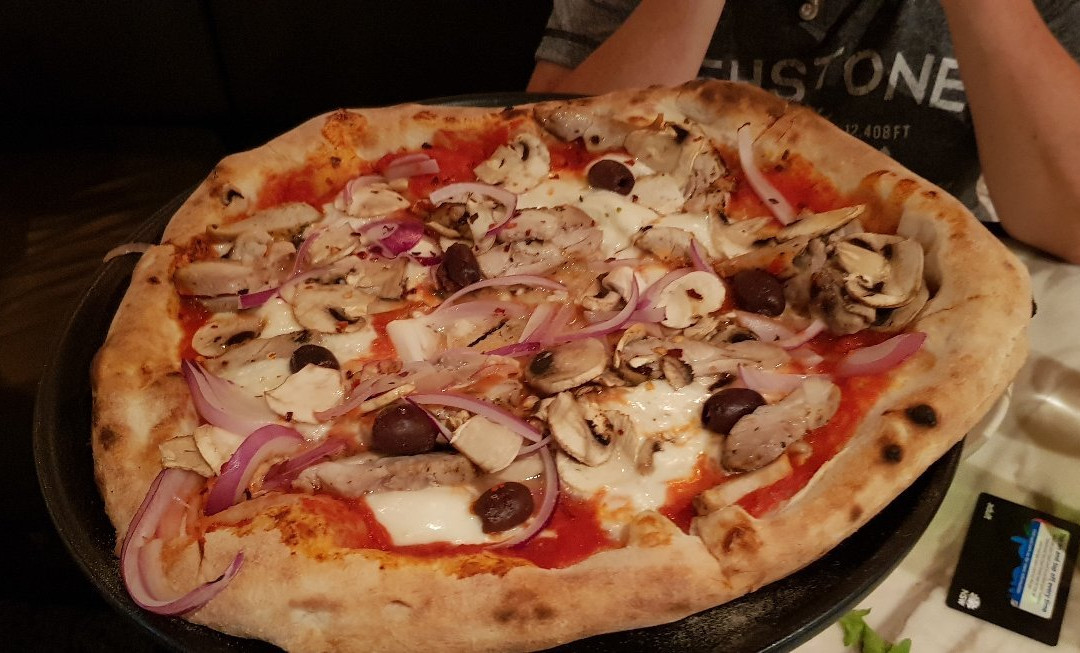 Macchiato Wood Fire Pizza & Coffee Roastery - (悉尼)餐厅/美食点评 - 餐厅地址/餐厅电话 ...