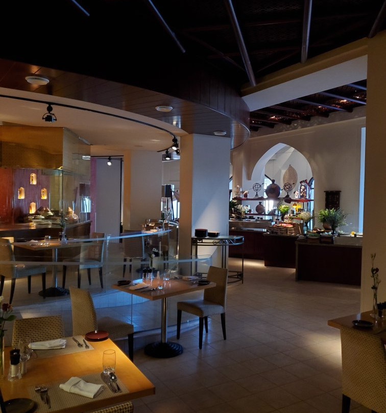 Al Tanoor - (马斯喀特)餐厅/美食点评 - 餐厅地址/餐厅电话/餐厅周边信息/餐厅推荐菜 - Tripadvisor猫途鹰