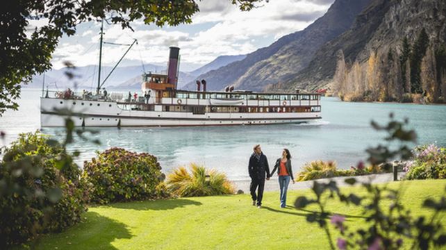 新西兰皇后镇TSS厄恩斯劳号蒸汽船半日游【游船/农场游/BBQ自助午餐/晚餐套餐可选】线路推荐【携程玩乐】