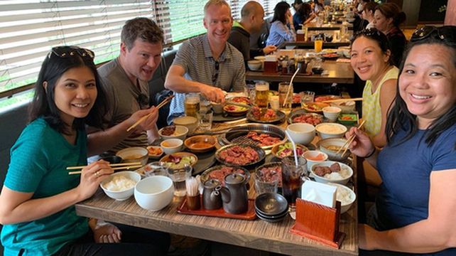 Shibuya All You Can Eat Food Tour Best Experience in Tokyo线路推荐【携程玩乐】
