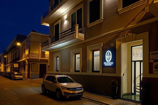 优质圆顶房间(Domea Superior Rooms Bed and Breakfast)预订价格,联系电话位置地址【携程酒店】