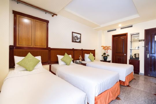 西贡卢卡斯塔酒店(Lucasta Saigon Hotel)预订价格,联系电话位置地址【携程酒店】