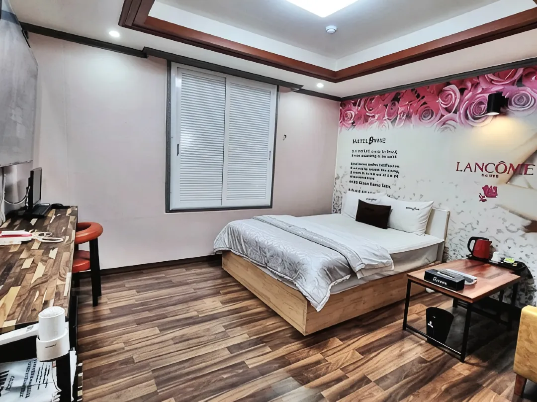 Nine In Masan, Changwon - Haman