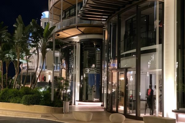 Monaco Premium Suites - New预订价格,联系电话位置地址【携程酒店】