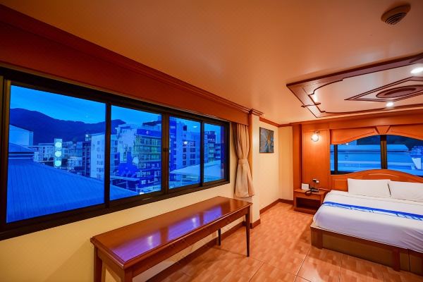 老虎复合酒店(Tiger Complex Hotel)预订价格,联系电话位置地址【携程酒店】