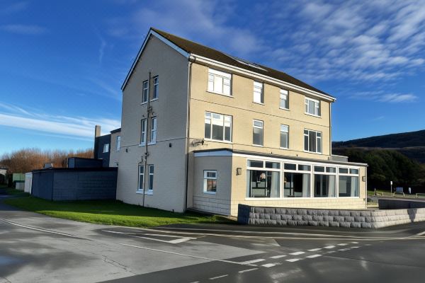 斯普林菲尔德(The Springfield Fairbourne)预订价格,联系电话位置地址【携程酒店】