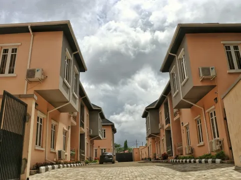 Bayse One Premium Hotel - Standard Room With Free Wifi - Ibadan