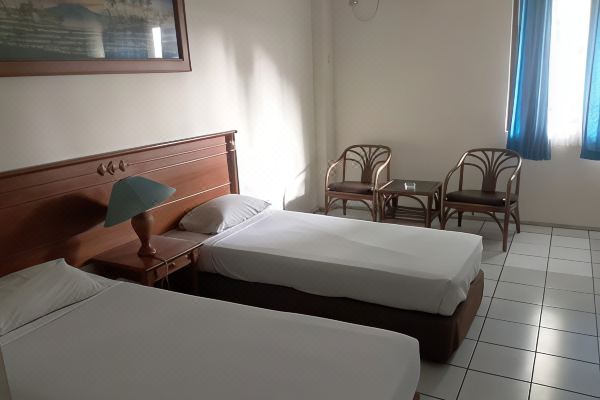 Hotel Feri Merak预订价格,联系电话位置地址【携程酒店】