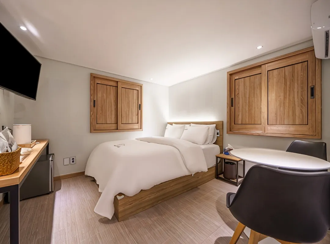Suwon Hotel Dal - 水原市