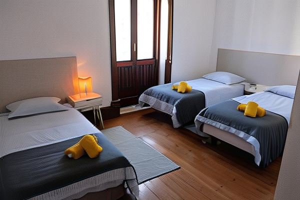 艾维罗黄色旅馆(Yellow Inn Aveiro)预订价格,联系电话位置地址【携程酒店】