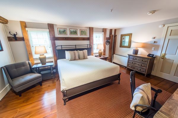 三烟囱旅馆(Three Chimneys Inn)预订价格,联系电话位置地址【携程酒店】