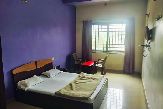 Staymaker Pushpagiri Comforts预订价格,联系电话位置地址【携程酒店】