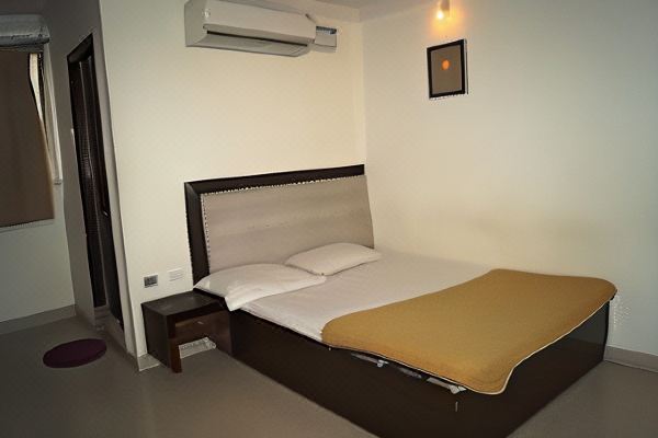 Hotel New Meena Classic预订价格,联系电话位置地址【携程酒店】