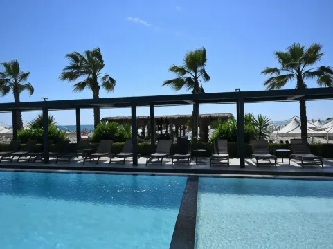 Luxury Premium Finese - Golem