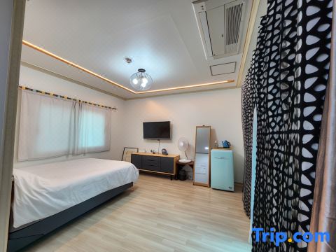 Seogwipo Barambureo Joeunnal Pension 予約 / アクセス情報 - NAVITIME Transit