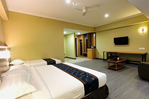 永达大酒店(Wing Tat Grand Hotel)预订价格,联系电话位置地址【携程酒店】