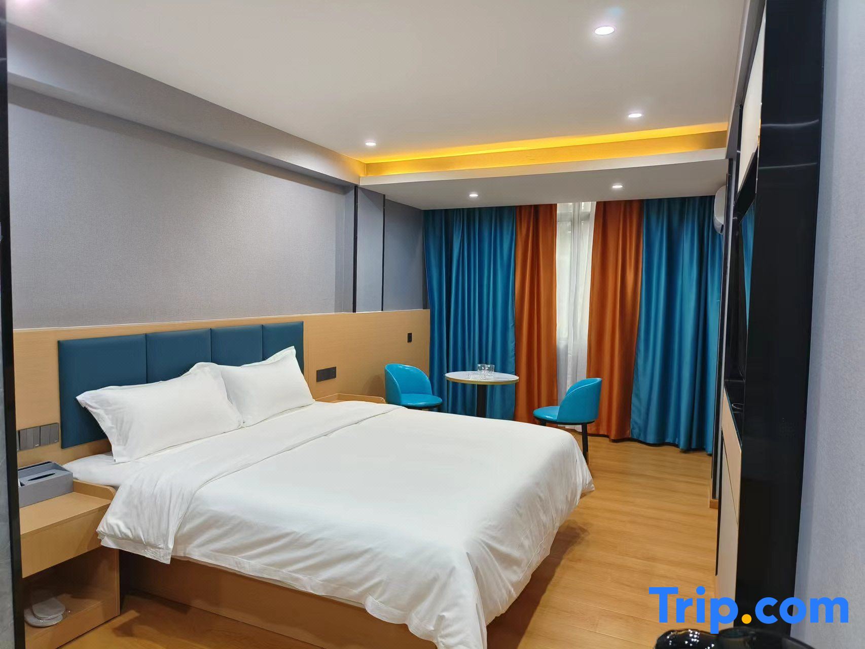 Xinyue Hotel (Baoshan Yongchang Road Branch) 予約 / アクセス情報 - NAVITIME Transit