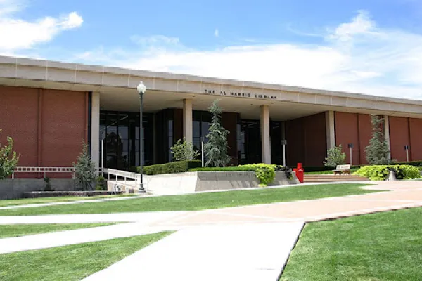 韋瑟福德Al Harris Library旅遊攻略簡介2025|韋瑟福德Al Harris Library玩樂門票酒店旅行團預訂|永安旅遊