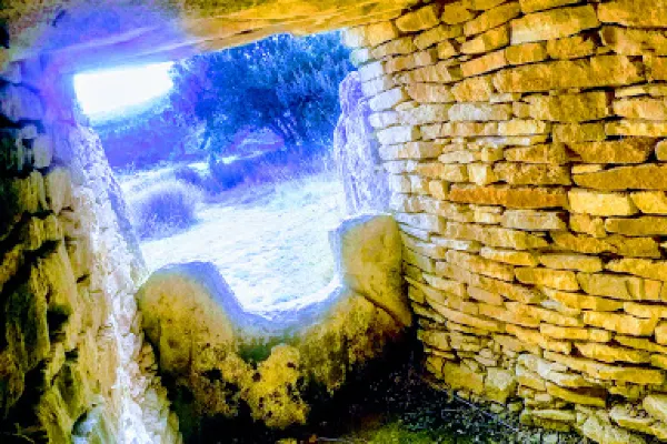 Hipogeo del Longar|NavarreHipogeo del Longar玩樂門票預訂|Hipogeo del Longar旅遊 ...