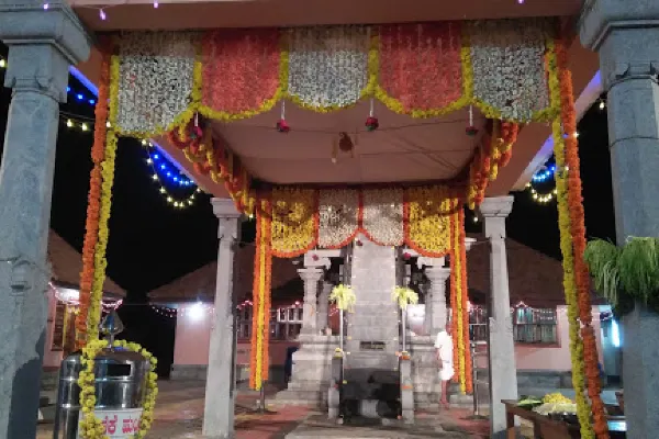 Shree Sarveshwara Bobbarya Kodamanithaya Daivasthana Muloor|烏杜皮Shree ...