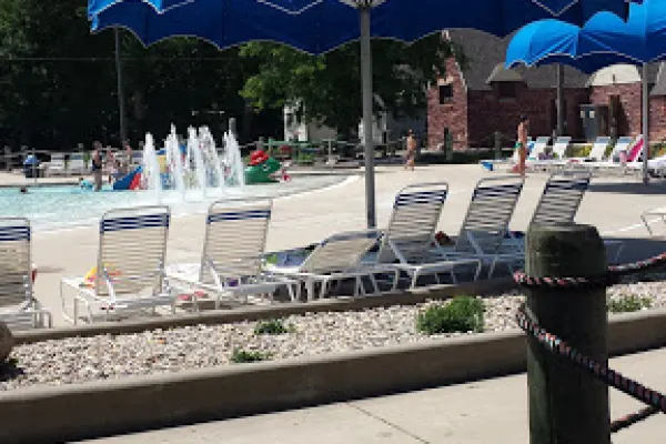 Pipestone Family Aquatic Center|派普斯通縣Pipestone Family Aquatic Center玩樂 ...
