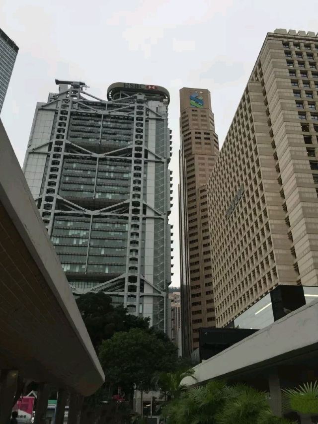 香港汇丰总行大厦游玩攻略简介,香港汇丰总行大厦门票/地址/图片/开放时间/照片/门票价格【携程攻略】