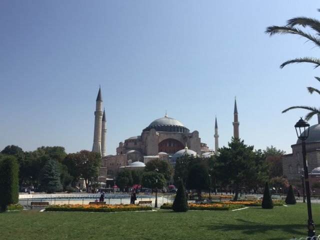 伊斯坦布尔圣索菲亚大教堂游玩攻略简介,伊斯坦布尔圣索菲亚大教堂门票/地址/图片/开放时间/照片/门票价格【携程攻略】