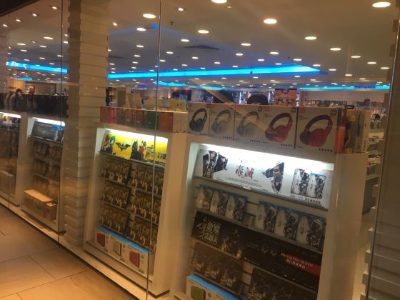 香港CD Warehouse购物攻略,CD Warehouse物中心/地址/电话/营业时间【携程攻略】