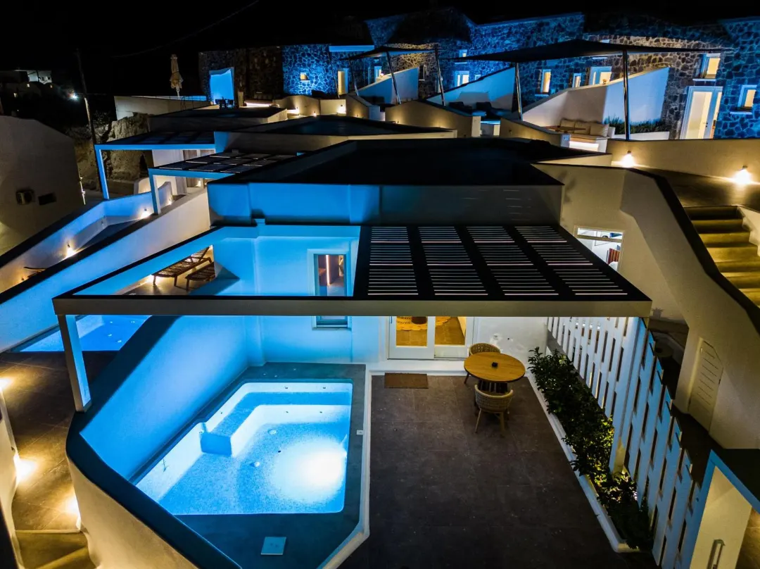 Victoria Caves - Santorini