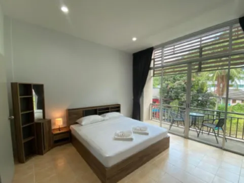 L&p Guest House - Kata Beach