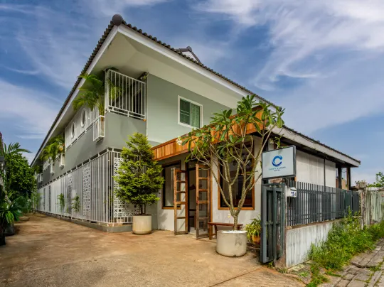 Comfy Corner Hotel - Chiang Mai