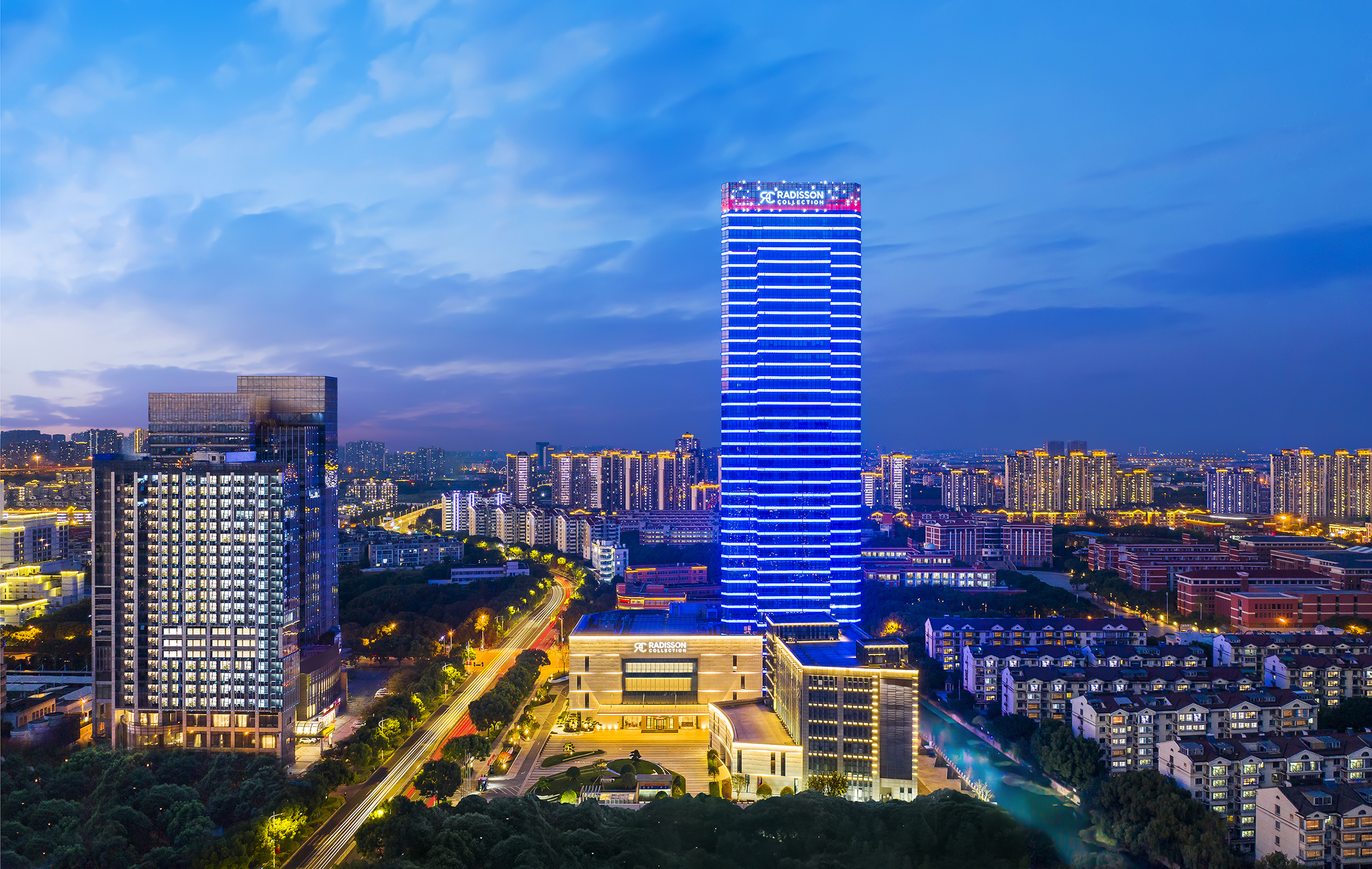 无锡丽笙精选酒店(Wuxi Radisson Collection Hotel)-主页-优惠预订