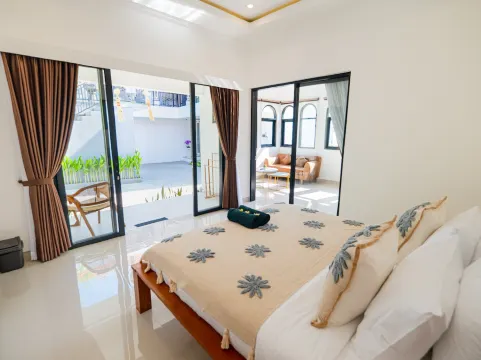 Crystal Flow Guest House & Apartment Canggu - Canggu