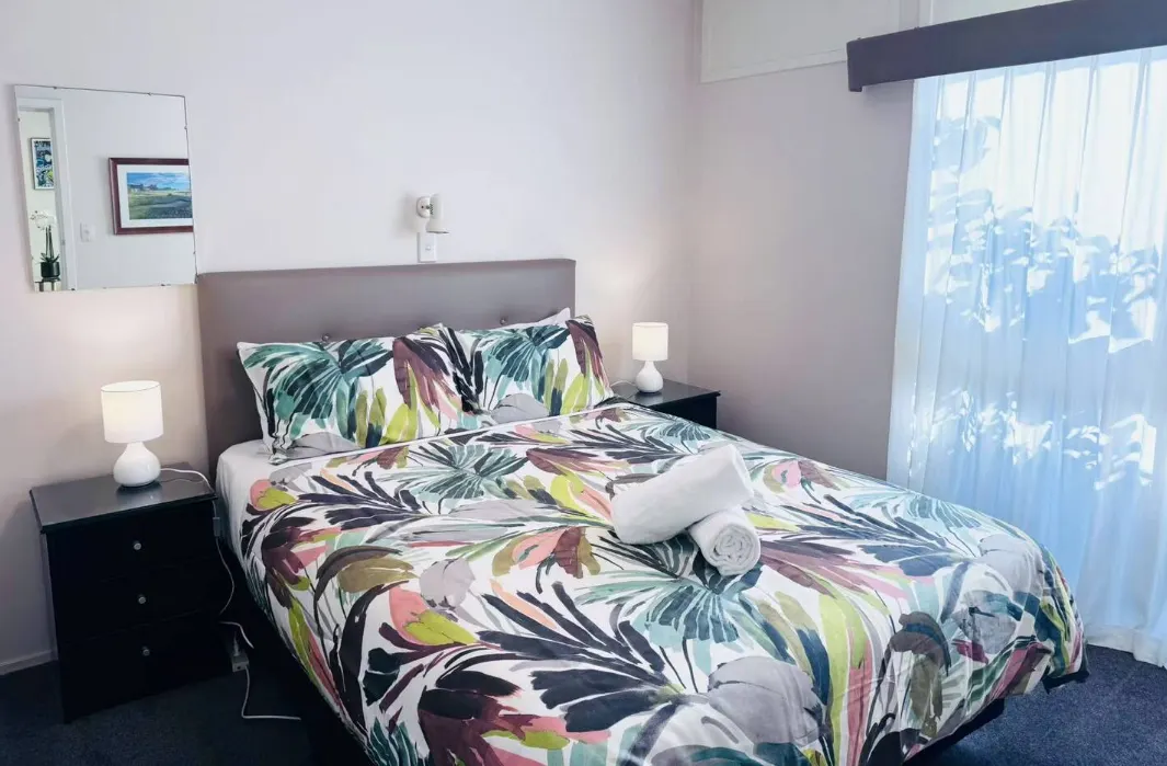 Merivale Court Family Suit-unit 4 - West Coast