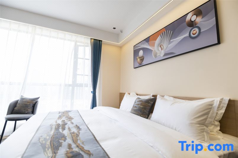 Kunming Mart Hotel (South High-speed Railway Station Colorful Yunnan ...