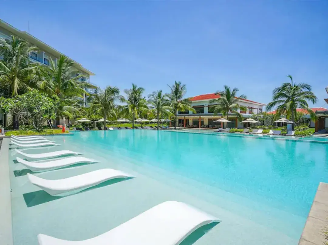 Luxury Danang Beach Resort - Điện Bàn
