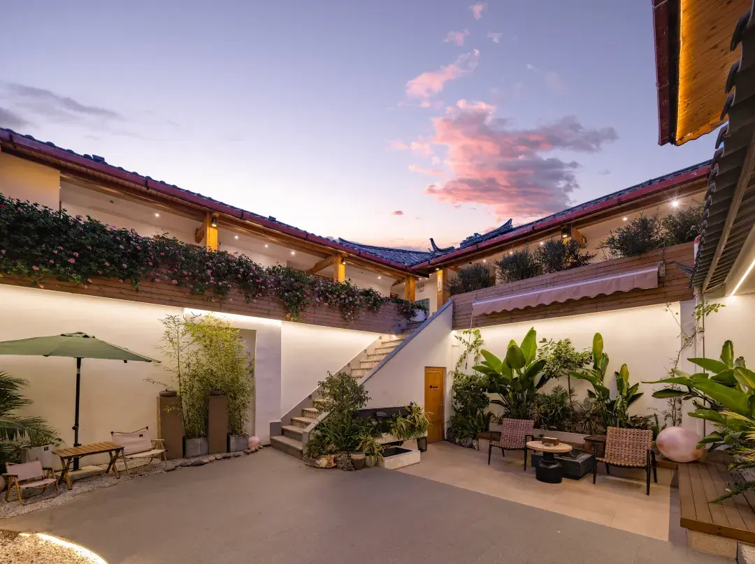 Dongsheng Wild Luxury Courtyard - Lijiang
