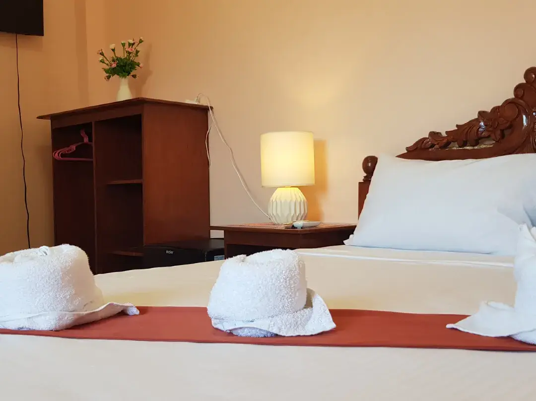 Queenslander Hotel And Restaurant - Alaminos