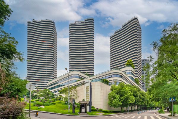 Hima揽星江景行政公馆(南滨路喜马拉雅店)预订价格,联系电话位置地址【携程酒店】