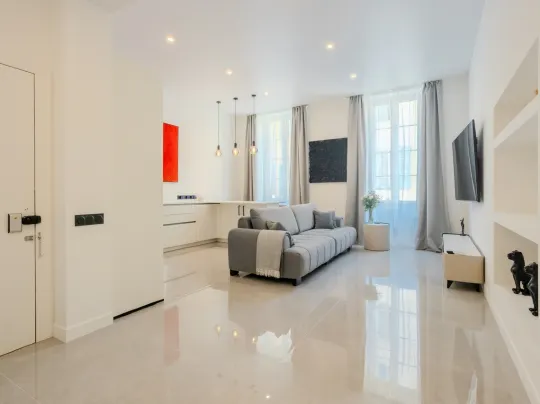 110m2 3bd Luxury Last Paganini Apt In Old Nice - Nice