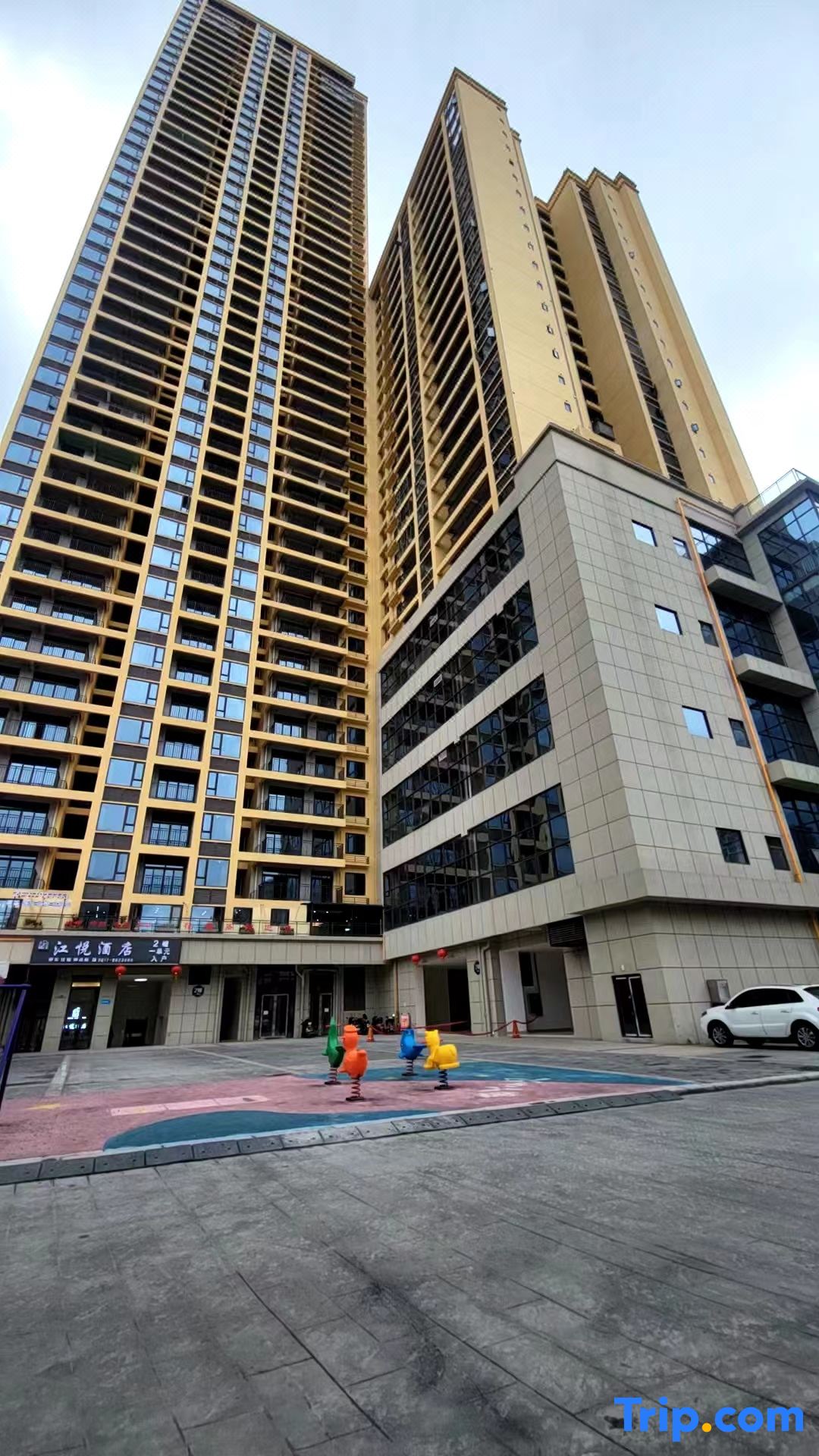 Jiangyue Hotel (Nanchong Zhonghong International Branch) 予約 / アクセス情報 ...