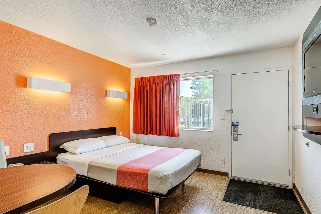 Motel 6 Thornton, Co - Denver, CO